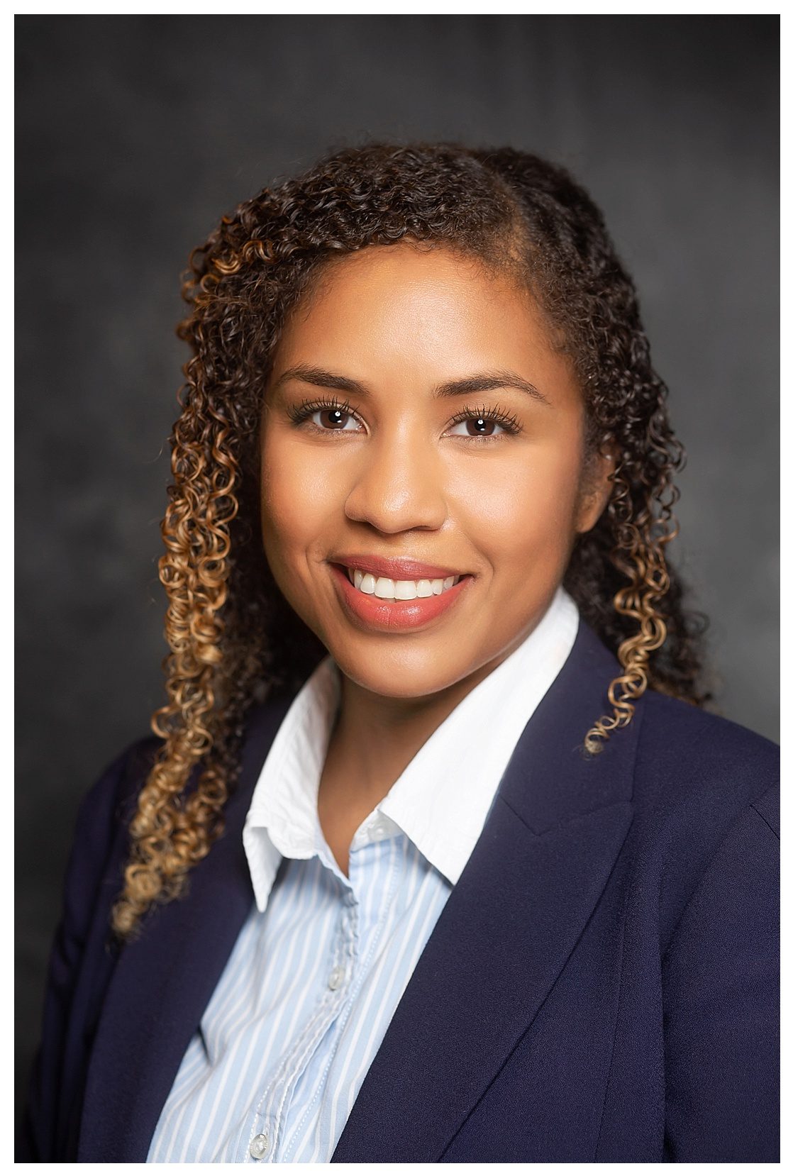 Headshots – Bee Beautiful Studios