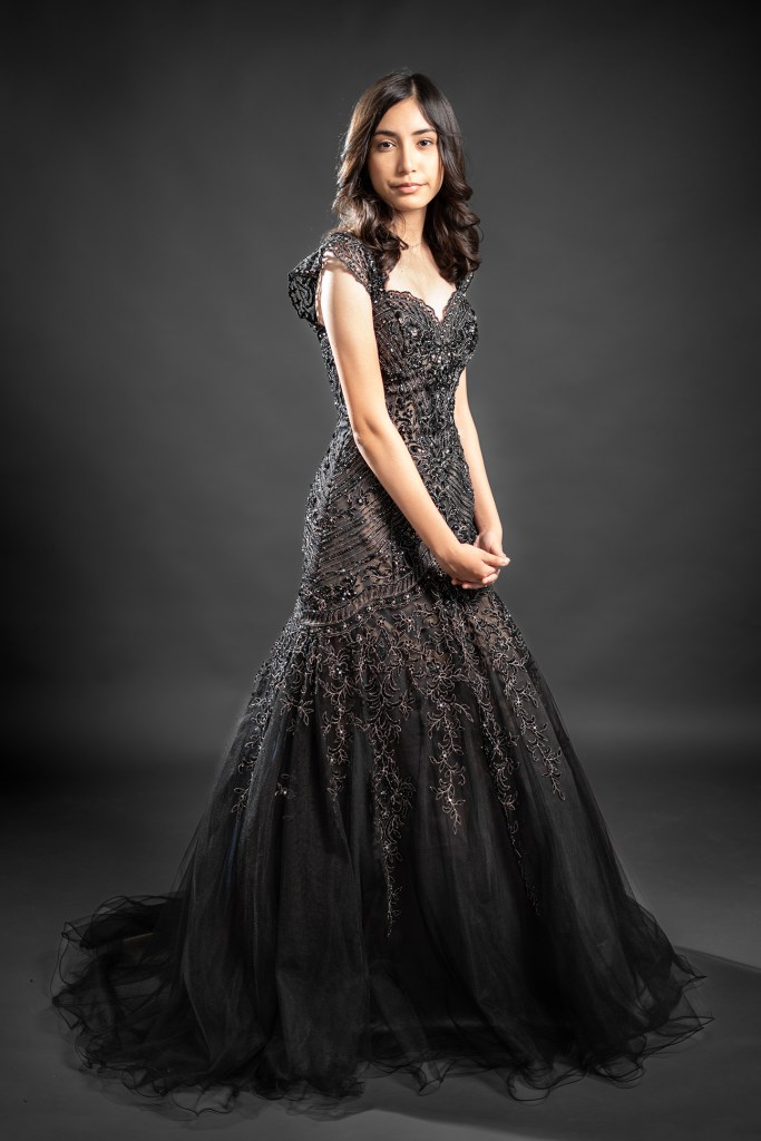 Allie’s Quince Portraits – McAllen, Texas – Bee Beautiful Studios – Bee Beautiful Studios